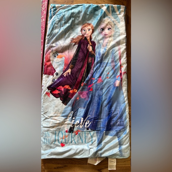 Disney | Other | Disney Frozen Youth Sleeping Bag Used Twice Excellent ...